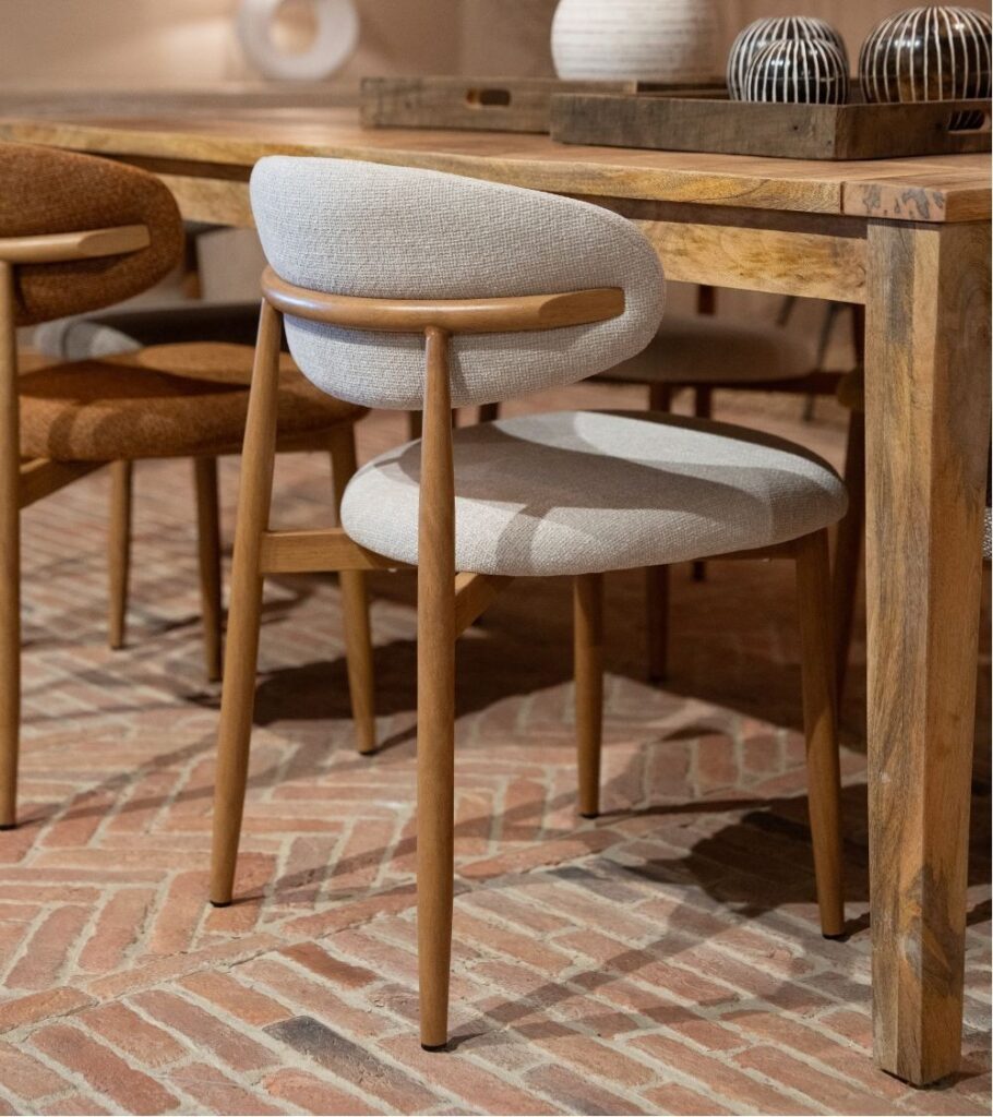 Chaise Georgia beige pied naturel Athezza | Paiement 12X